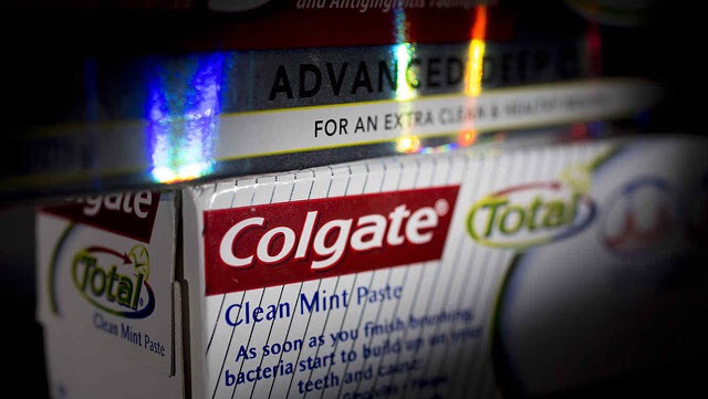 FDA proíbe o uso de COLGATE pela presença de triclosan – O Higienista ...